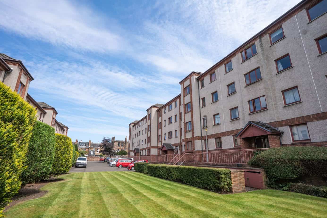 3/4 Hawthornden Place, Edinburgh, EH7 4RF – CP Property